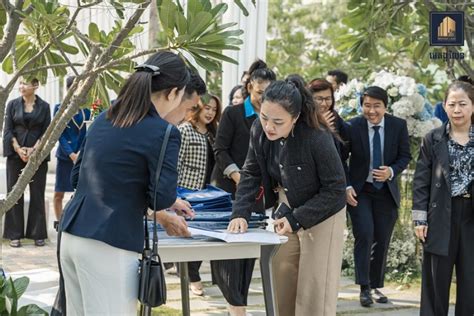 បុរី មេគង្គ លែន និងធនាគារ ជេ ត្រាស់ រ៉ូយ៉ាល់ ចុះហត្ថលេខាលើអនុស្សរណៈយោគយល់គ្នា