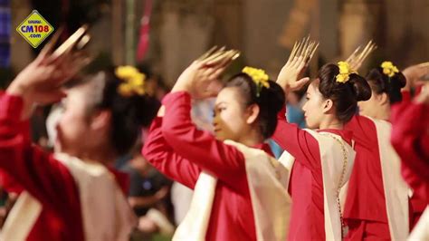 ฟ้อนเล็บล้านนา 300 คน ที่เชียงใหม่ Youtube