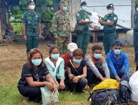 ចាប់ខ្លួនពលករ៩នាក់ទៀត លួចឆ្លងដែនខុសច្បាប់ទាំងយប់អធ្រាត្រ នៅខេត្តបន្ទាយមានជ័យ Cnc News