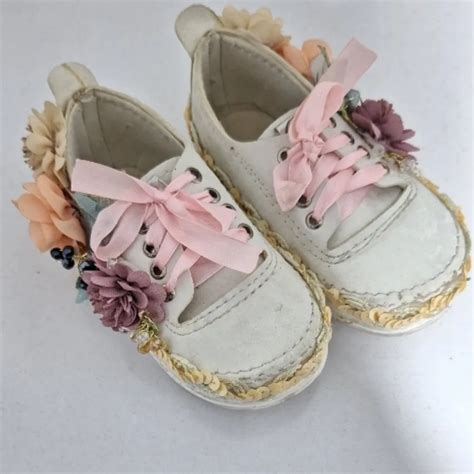 کمدا قیمت و خرید کفش دخترانه رنگ سفید سایز 23