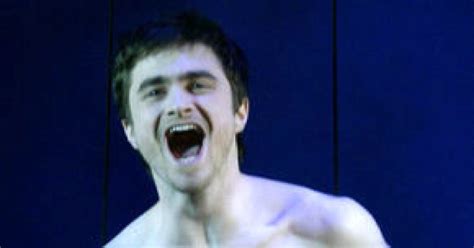 망토 벗은 해리포터의 누드연기