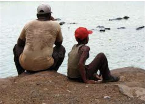 МЕ ПРАША ТАТО ЗОШТО СМЕ НИЕ СИРОМАШНИ УСПЕАВ ДА МУ ОБЈАСНАМ НА СИН МИ КОЛКУ Е ПОВАЖНА