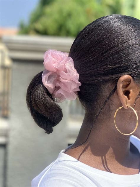 Pin By Gabrielle Frismond On Hairstyles Short Relaxed Hairstyles