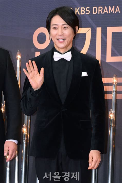 최수종 1월 드라마배우 브랜드 평판 1위…2위 김유정·3위 신혜선 서울경제