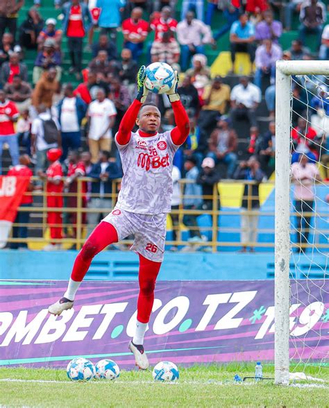 Kipa Wa Simba Ameweka Ufalme Wake Saleh Jembe