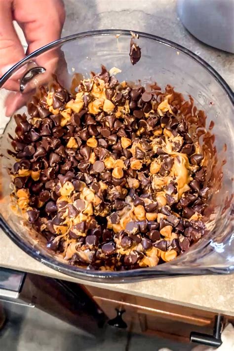 Dark Chocolate Peanut Clusters Laughing Rooster Eats