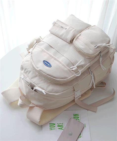 학생 책가방 캐주얼 데일리 새학기 백팩 여행가방 노트북가방 에이블리