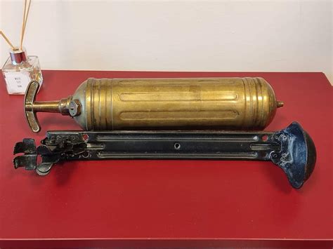 Античен Месинг Пожарогасител Pyrene гр Варна Гръцка махала • Olx Bg