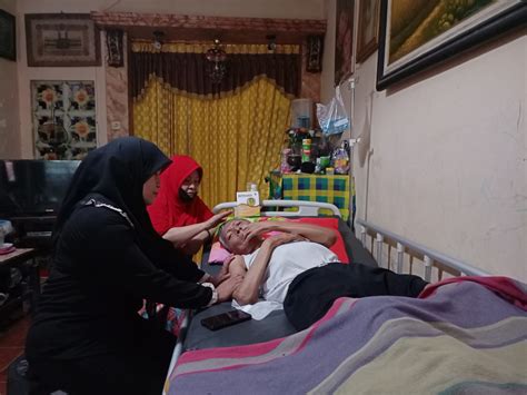 Cak Sapari Seniman Ludruk Legendaris Kini Terbaring Lemah