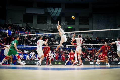 Националите по волейбол паднаха от Полша Flashnews