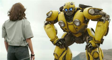 Resensi Film Bumblebee Kocak Hangat Dan Asyik