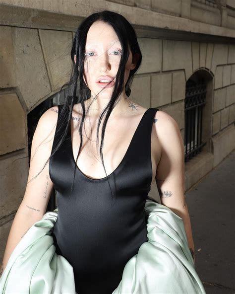 Noah Cyrus Archives Archive