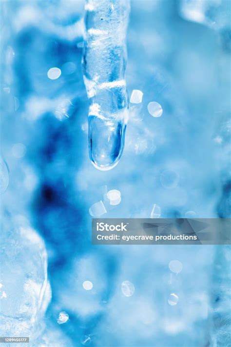 다양한 단계의 서부 미국 매크로 사진 시리즈에서 냉동 및 녹는 얼음의 겨울 배경 12월에 대한 스톡 사진 및 기타 이미지 12월 1월 겨울 Istock