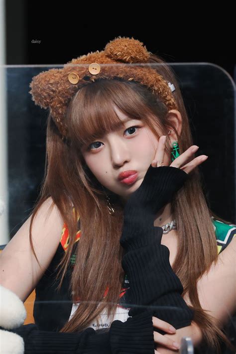 Kpop Girl Groups Korean Girl Groups Kpop Girls Fall In Luv Prom