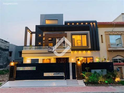 10 Marla Double Storey Furnished House For Sale In Bahria Town Lahore