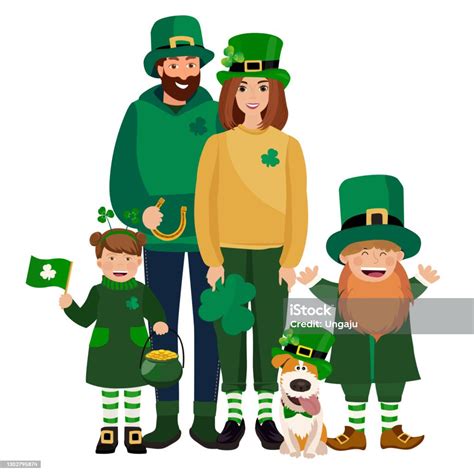 성 패트릭의 날을 기념하는 다양한 휴일 상징을 가진 행복한 가족 미소 휴일 과 축하 개념 벡터 일러스트레이션 3월에 대한 스톡 벡터 아트 및 기타 이미지 Istock