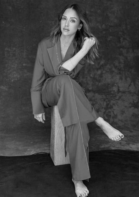 Jessica Alba Feet 28 Photos Sexy Feets Celeb Feets