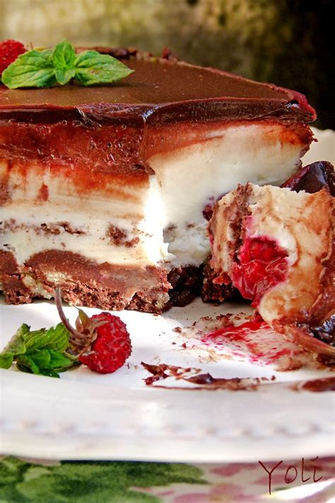 Това е една от най вкусните торти които съм правила Изключително нежна като консистенция и