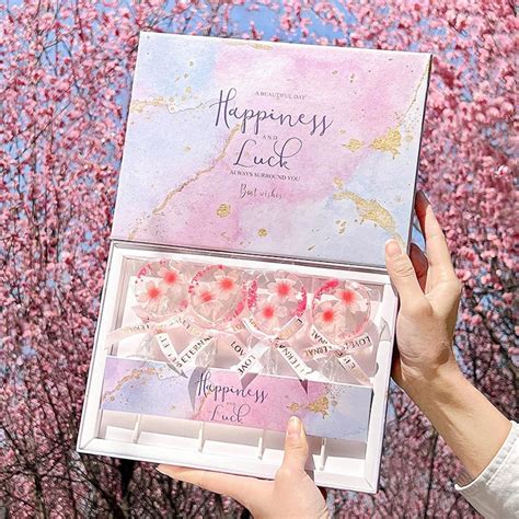 Jp ロリポップキャンディ 棒付きキャンディ お菓子 詰め合わせ 個包装 桃花桜のデザインのボンボン、美味しい果味で幸せを届けます！ 桜 4個入 食品・飲料・お酒