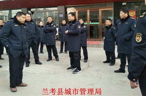 组图兰考县城市管理局启动迎双节市容集中整治行动