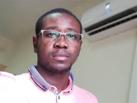 About Romaric Banga Medium