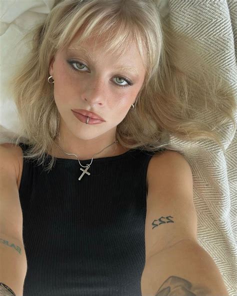 Bleached Eyebrows Bleached Eyebrows Bleach Blonde Hair Blonde Eyebrows