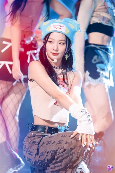 귀여운 비니 쓴 커여운 슬기