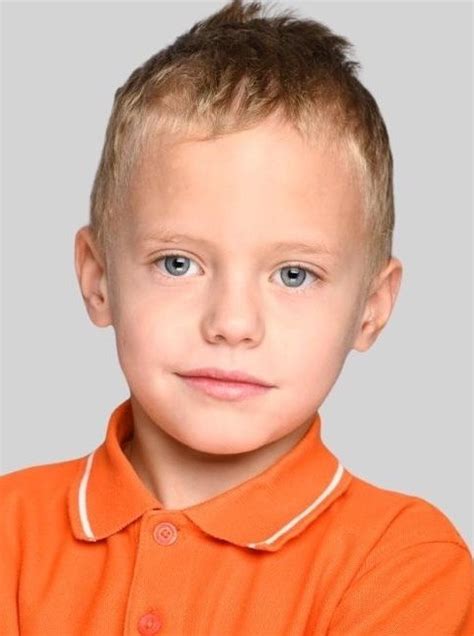 Discover Davins Unique Portfolio On Mmg Talent