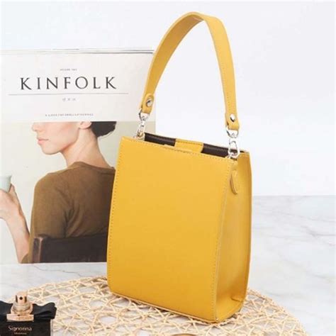 유행 핸드백 데일리 작은 스퀘어 인기 가방 머스타드 홈플러스 택배배송