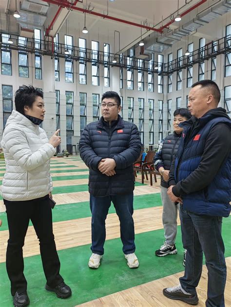 自治区体育局党组成员、副局长魏鹤一行到举重馆观看男子 举重队冬训阶段测验比赛 直属动态 广西壮族自治区体育局网站