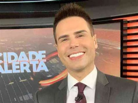 Fora Da Record Luiz Bacci Já Tem Compromisso Com Programa Ao Vivo