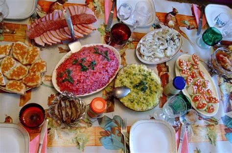 Після того як Миколай прийшов привітати маму Ірини з днем народження у Віталіка зявилися