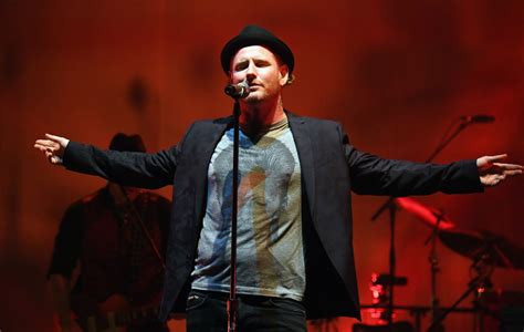 Watch Corey Taylors Son Join Stone Sour Onstage In New Jersey Nme