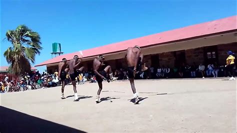 Tlhapi E Kgolo Youtube