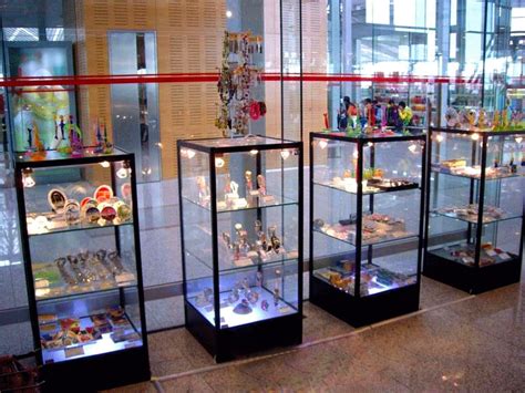 礼品陈列摆放图片 门店礼品摆放造型图片 盒子列造型图片大全 大山谷图库