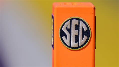 Sec Drops Its 24 College Football Intro For Abc Fans Respond
