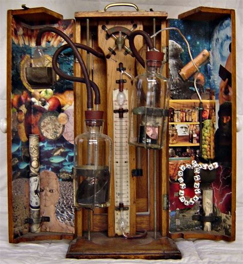Assemblage Pins Joseph Cornell