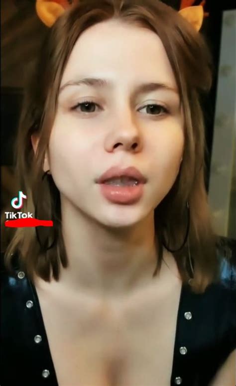 Anyone Know The Name Of This Cute Russian Camgirl Popsy Hipopsy