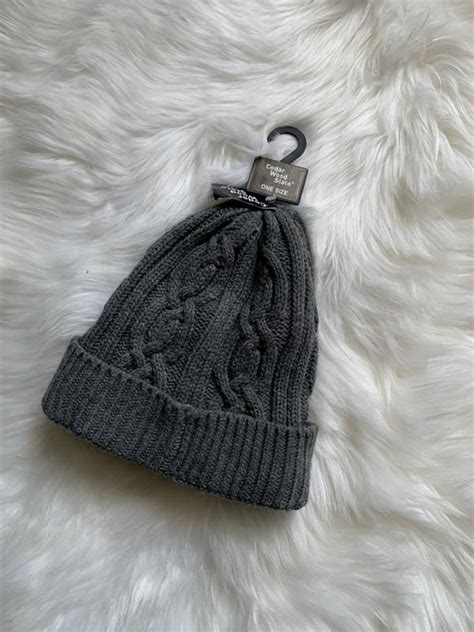 Шапка — ціна 250 грн у каталозі Шапки Купити аксесуари за доступною ціною на Шафі Україна