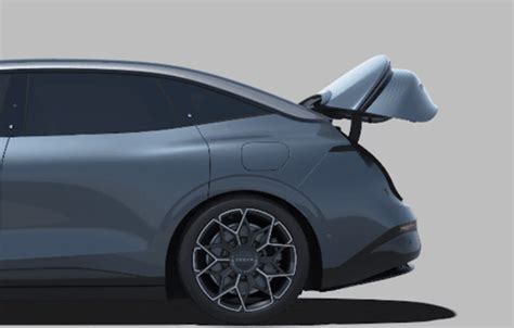 Zeekr Cm2e虽为谍照易车