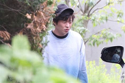 「純粋に楽しめない」永野芽郁 主演映画が興行収入1位も不倫報道の悪影響…手繋ぎシーンも 女性自身