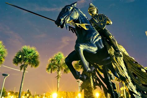 Ucf Knights Statue