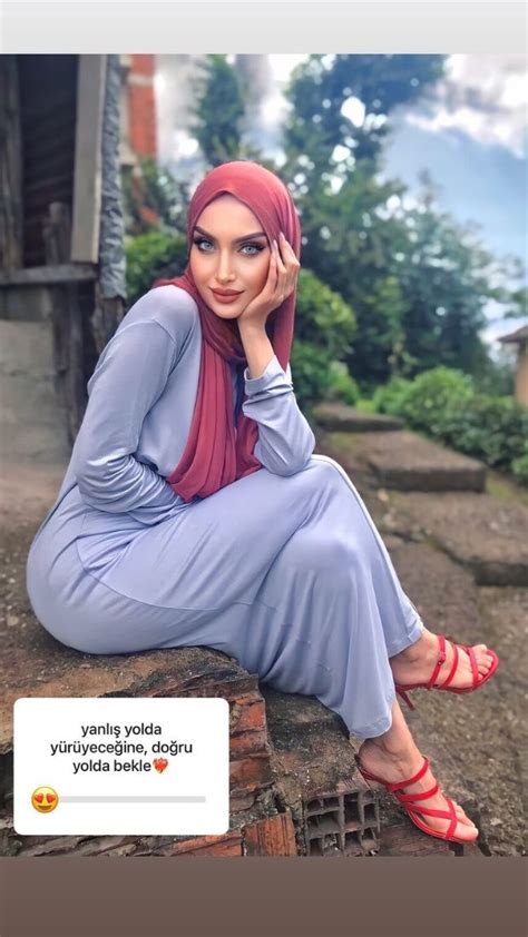 Sariikubraa Hornycoomer