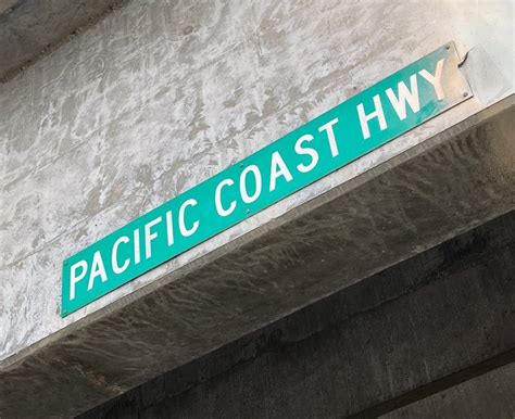 Crash Closes Pacific Coast Highway Lane In Malibu Malibu Ca Patch