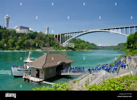 Usa New York And Canada Ontario Niagara River Peace Bridge Niagara