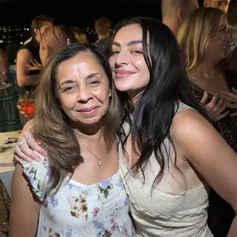 Charli Xcx биография карьера популярность