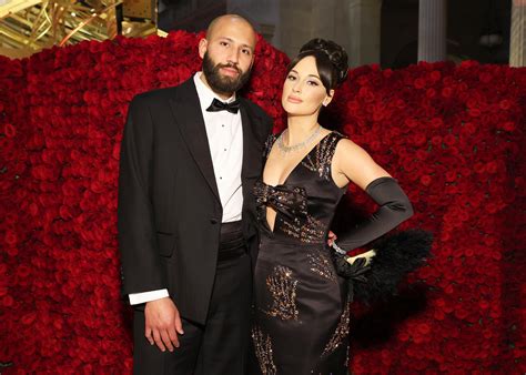 Kacey Musgraves Embraces Living And Loving Fully Despite Breakup With