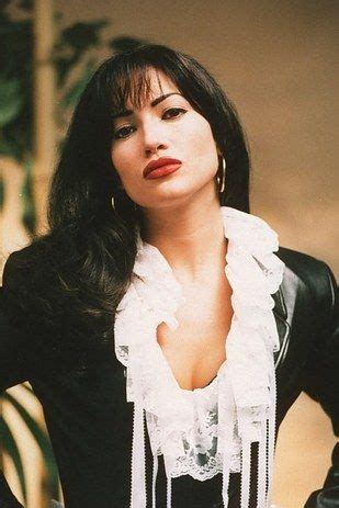 22 Facts You Didnt Know About The Movie Selena Jlo Selena Selena