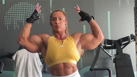 Raluca Raduca Extreme Muscle Fbb Female Bodybuilder Youtube