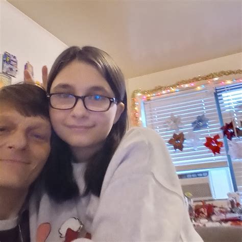 Celeste Barber Hailey And Kylies Fun Aunts Are Here For Facebook